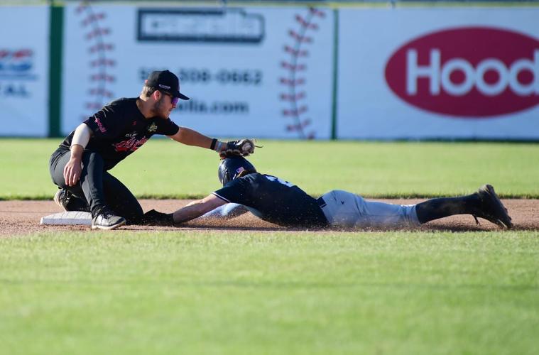 Muckdogs stay hot, use 6-run 8th inning to pull away from Newark ...