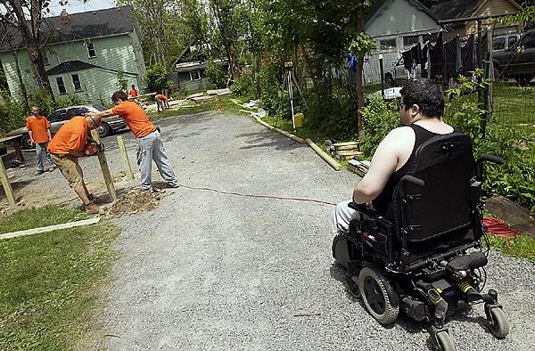 Ramp work aids city man | News | thedailynewsonline.com