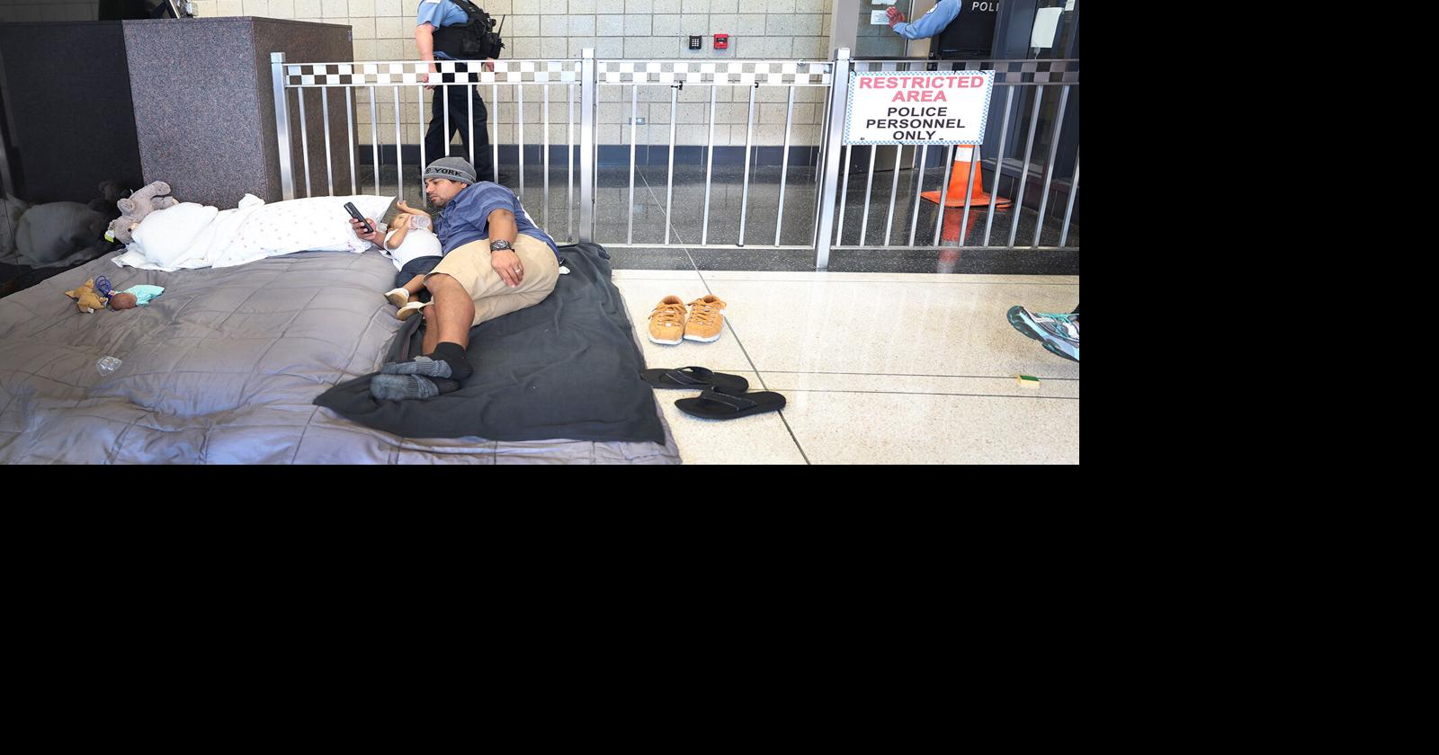 U.S. grants work permits for Venezuelan migrants | News ...