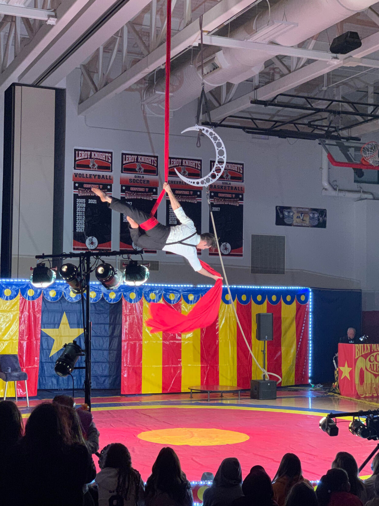 Circus turns Le Roy gymnasium into big top | Lifestyles ...