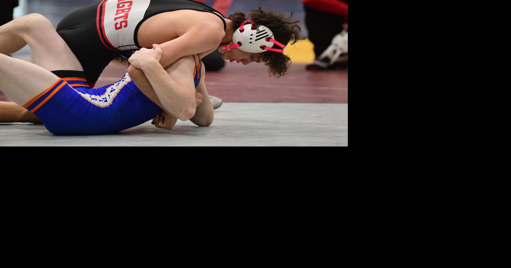 H.S. WRESTLING ROUNDUP: Le Roy leads with three winners at Steve ...