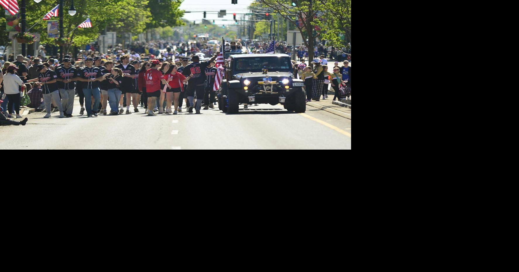 Parade helps mark Memorial Day in Batavia | News | thedailynewsonline.com