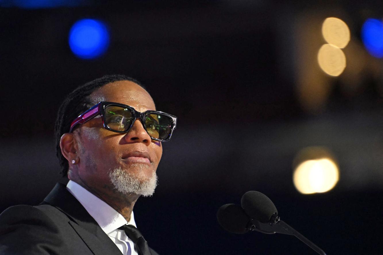 D.L. Hughley remains a ‘King of Comedy’ at age 62 | Lifestyles ...