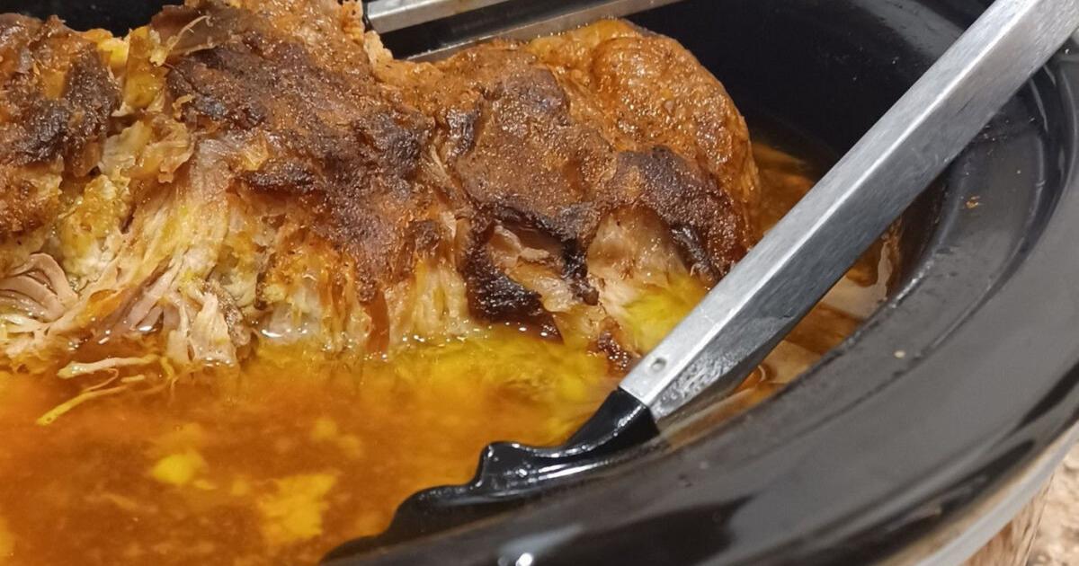 For National Slow Cooker Month, a Carolina classic | Lifestyles ...