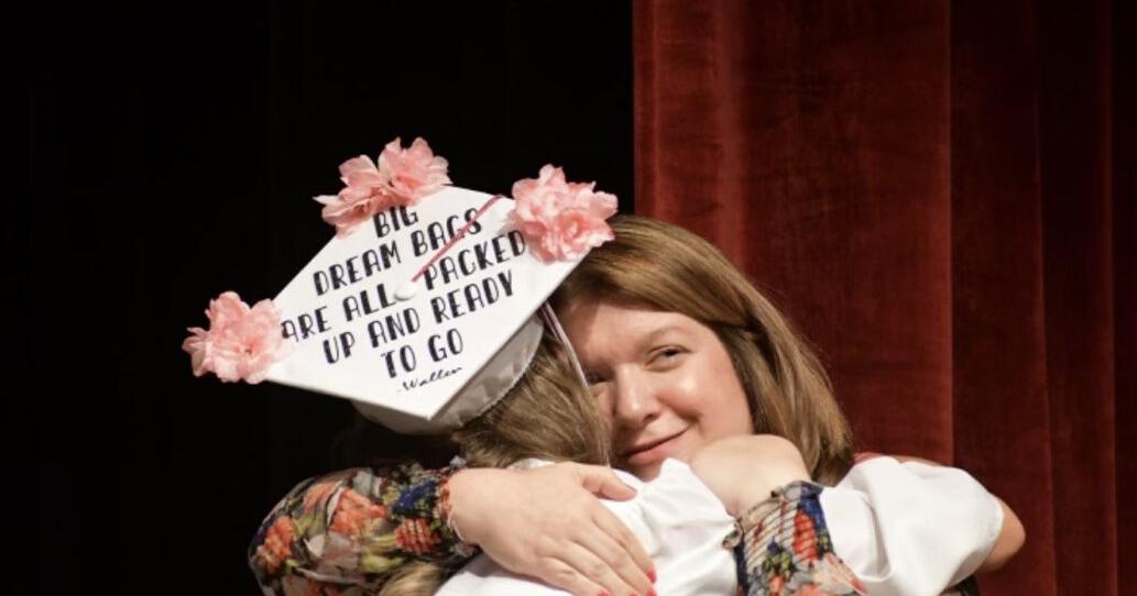 Strong bond: Elba seniors asked to remember their roots as they ...