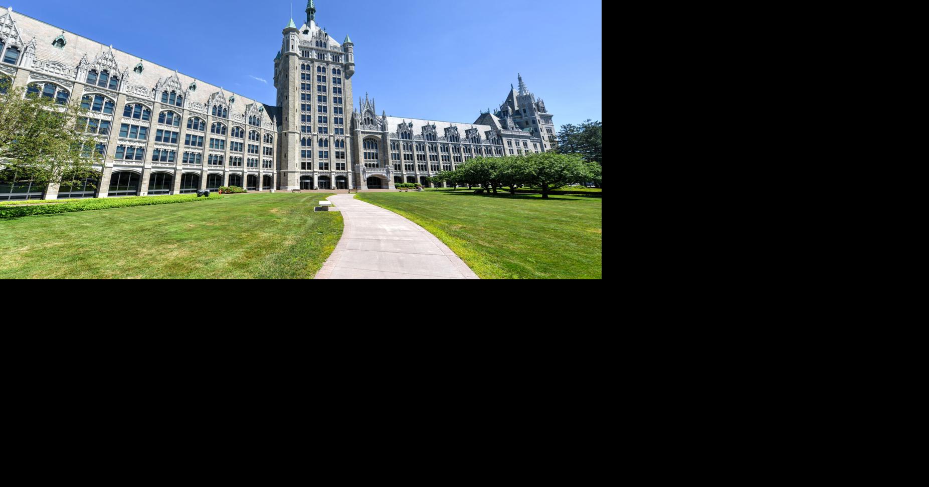 Despite federal deadline, NY colleges make few changes to DEI programs ...