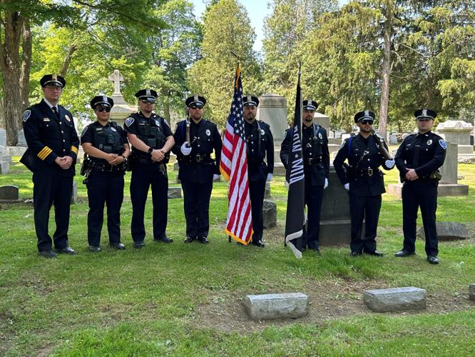 Batavia police honor deceased personnel | Top Story | thedailynewsonline.com