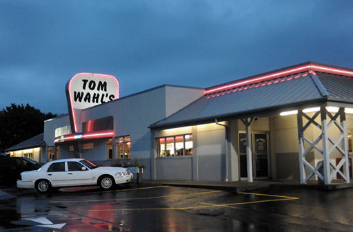 Tom Wahl's picked for state's best burger | Lifestyles ...