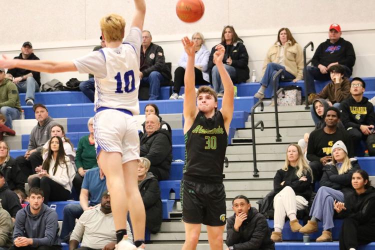 H.S. BOYS BASKETBALL ROUNDUP: Ray, Geneseo rally past Alexander in ...