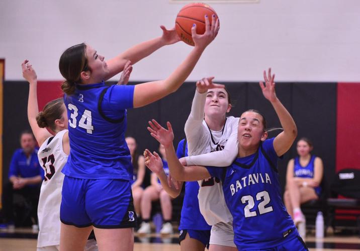 H.S. GIRLS BASKETBALL: Le Roy rallies back for overtime win over ...