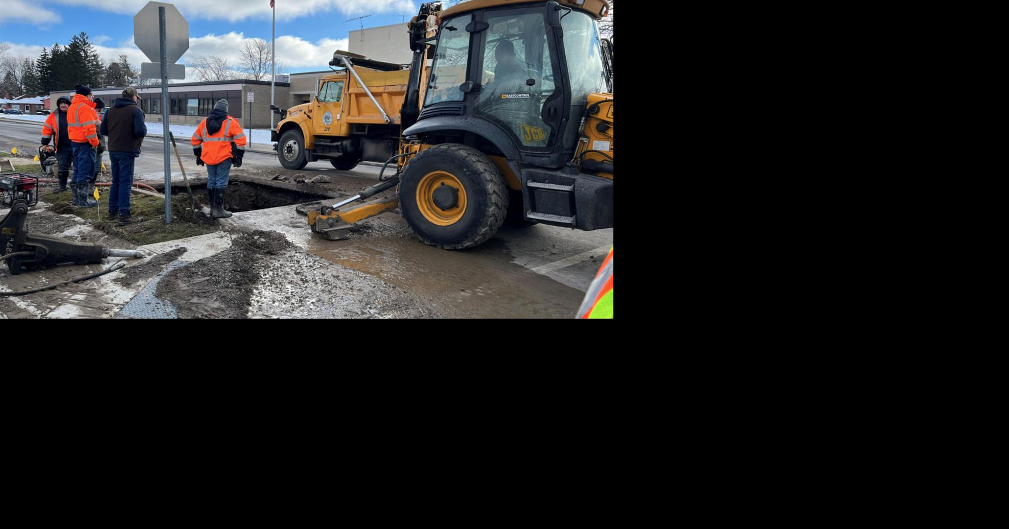 City residents asked to conserve water; water main break response ...