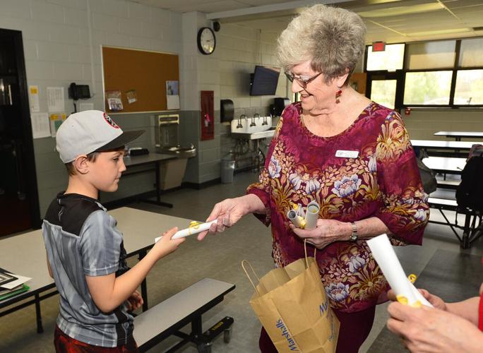 Kiwanis Kids collect $1,700 for Crossroads House | Top Story ...