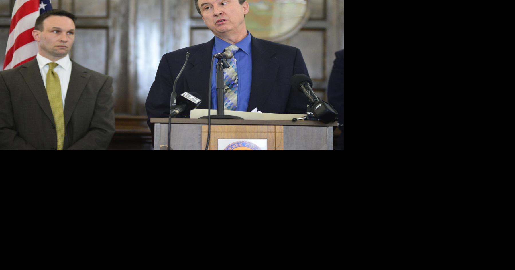 Fewer than 10 people at a time will be allowed in Batavia DMV lobby ...