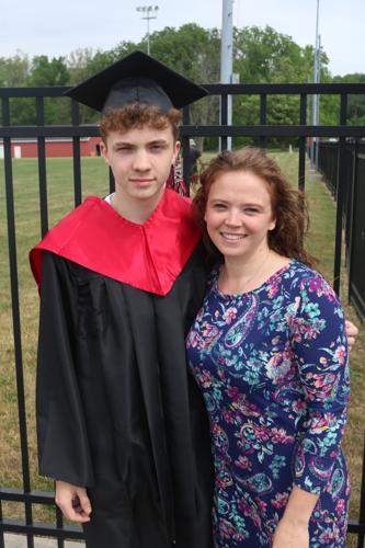 Le Roy remembers Maddie Masters during 2021 graduation | Top Story ...