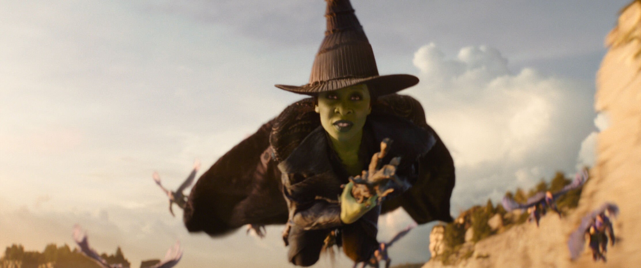 Review: Grande shines but 'Wicked: For Good' unable to defy gravity ...