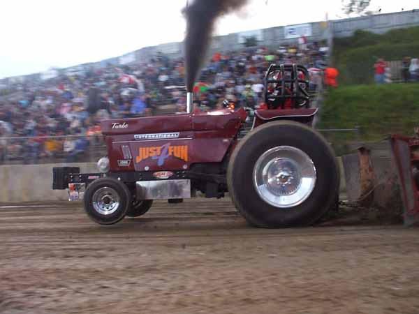 Pike can't get enough tractor pulls | News | thedailynewsonline.com