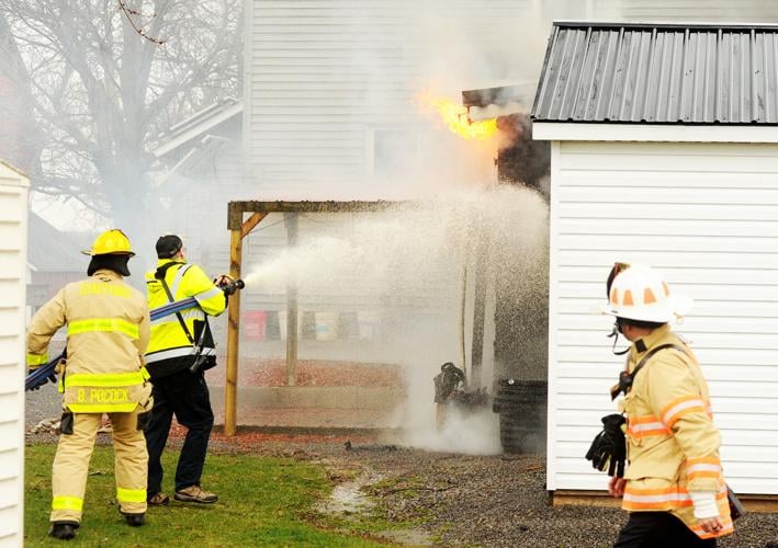 PHOTOS: Firefighters extinguish Stafford blaze | Top Story ...