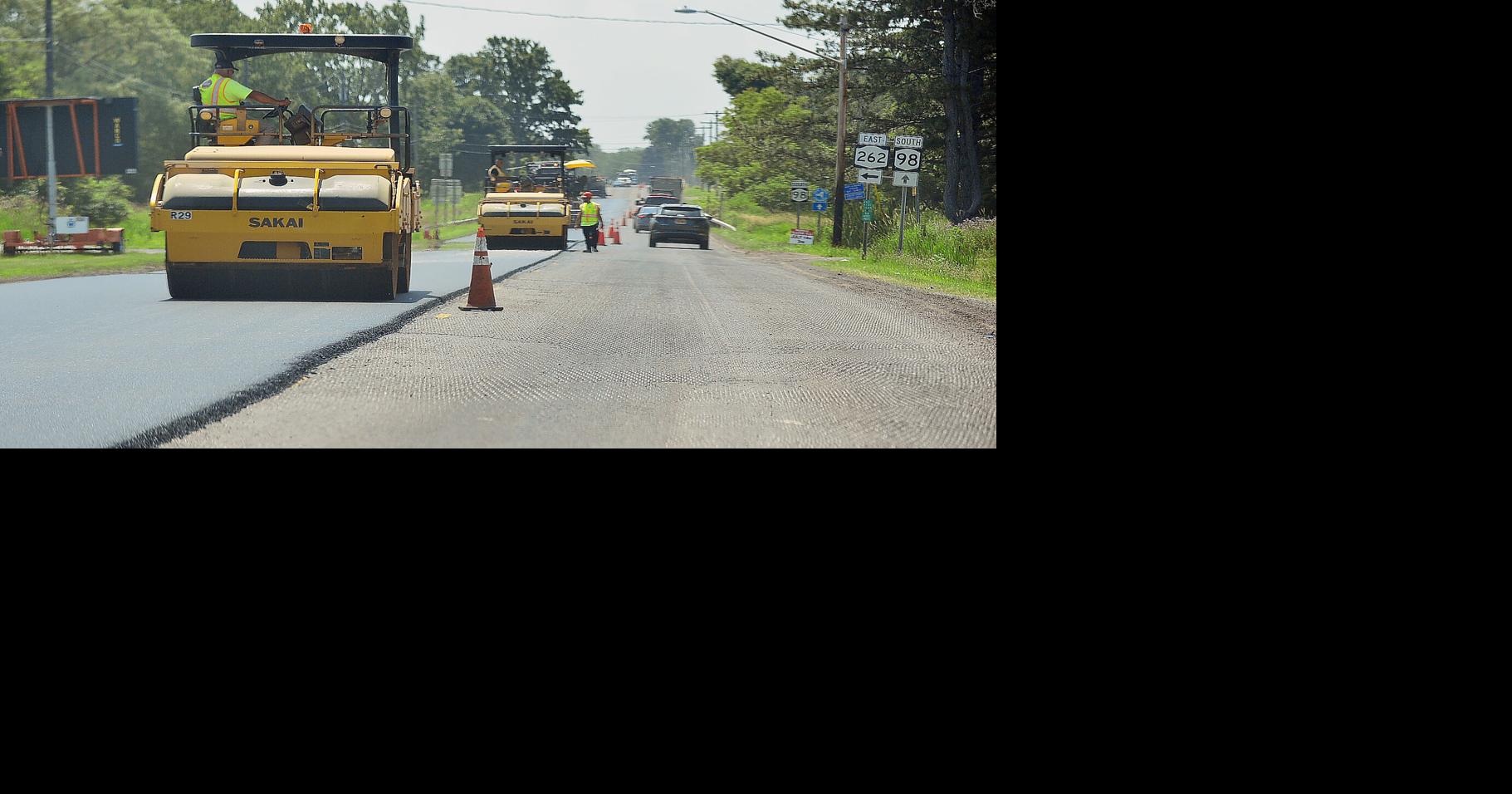 PHOTO: Hot pavement work in Elba | News | thedailynewsonline.com