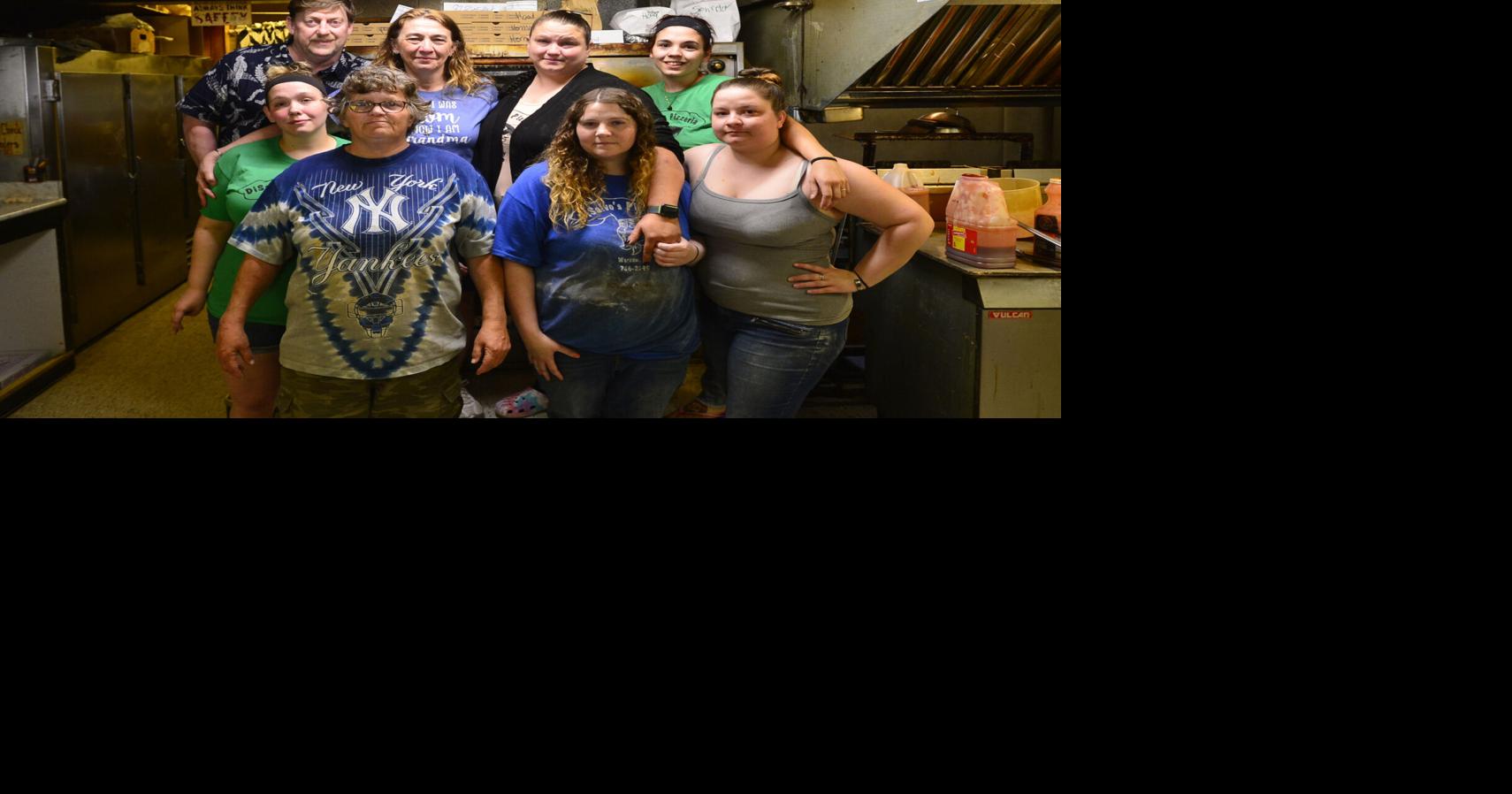 A last order: Community turns out as DiSalvo’s Pizzeria closes its ...