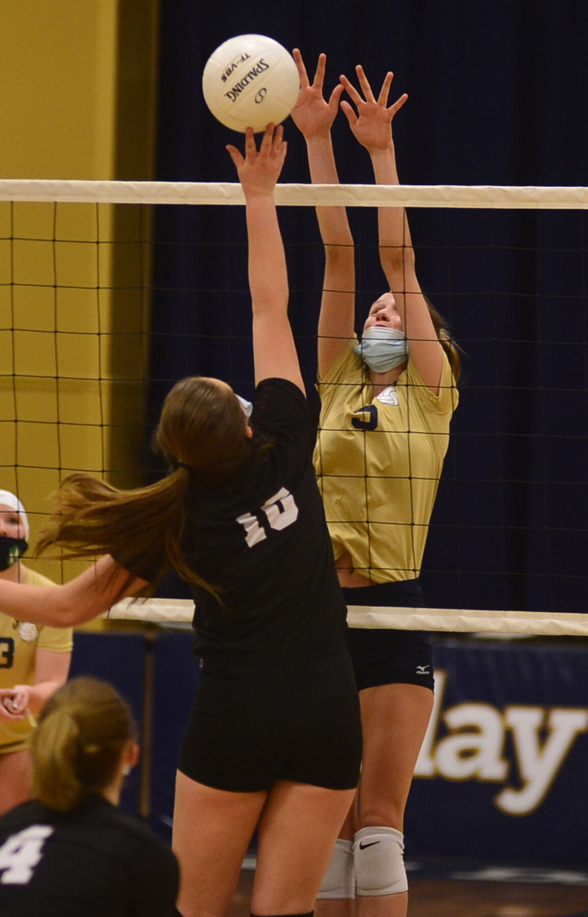 GIRLS VOLLEYBALL: Byron-Bergen hands ND first loss; Loads of GR and ...
