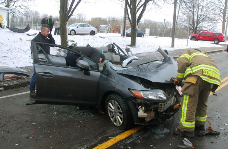 Serious injuries reported in Le Roy crash | Top Story ...