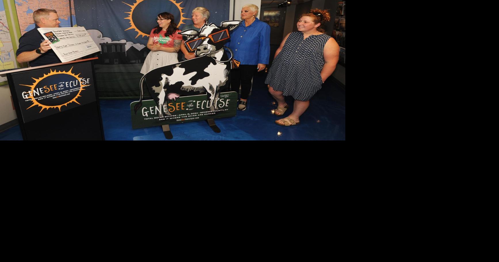 'Genny' lends a hand: Eclipse book sales fund animal rescue ...