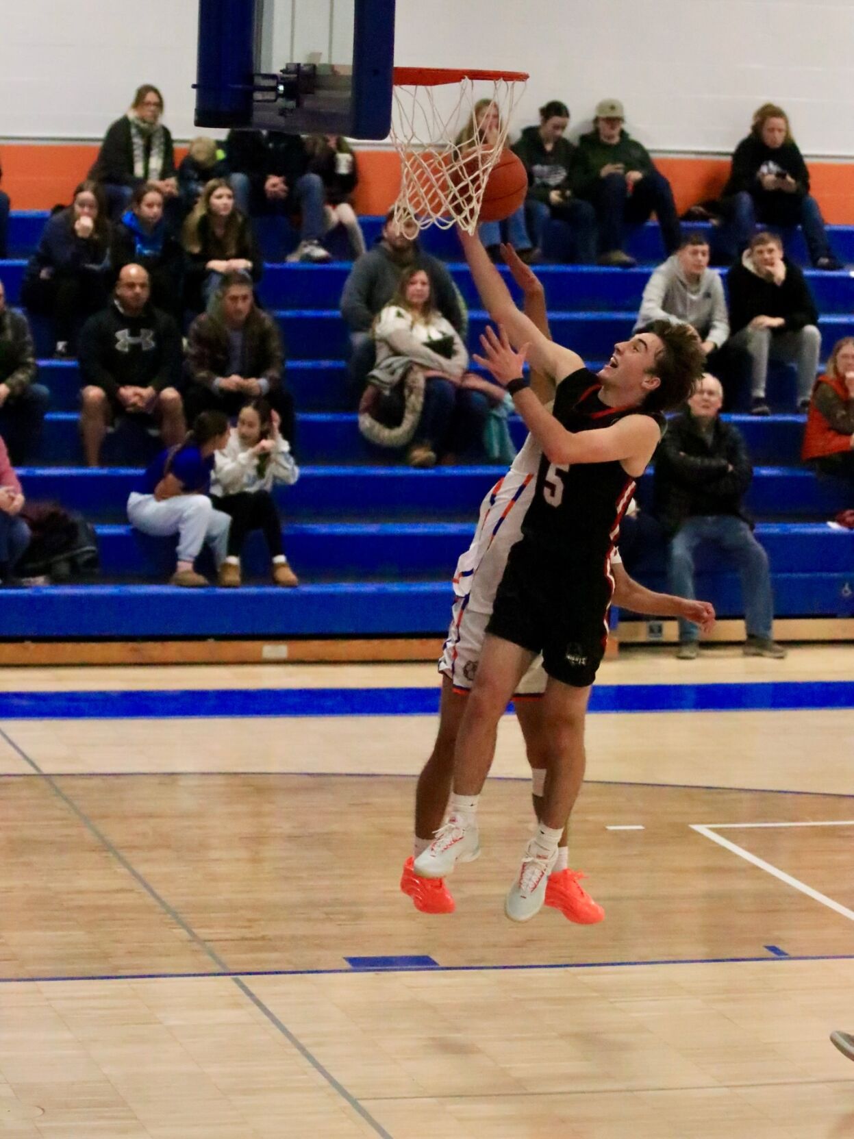 H.S. BOYS BASKETBALL ROUNDUP: Dominant third quarter propels Le Roy to ...
