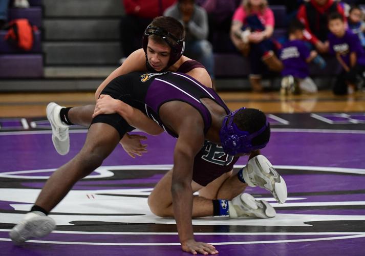 WRESTLING: Byron-Bergen ousts Albion; Several Bees earn wins by pin ...