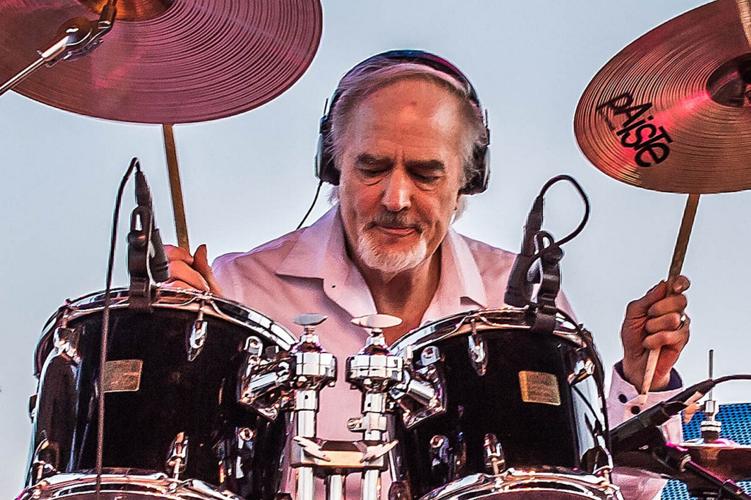 PHOTO GALLERY: The Grass Roots play Batavia Downs ...