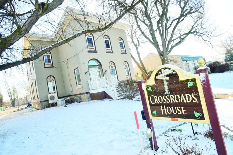 (WATCH) 25 years of comfort care: Crossroads House stays true to ...