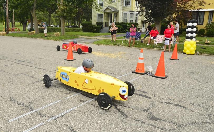 Homemade fun: Racers and families enjoy Boxcar Derby in Batavia | News ...