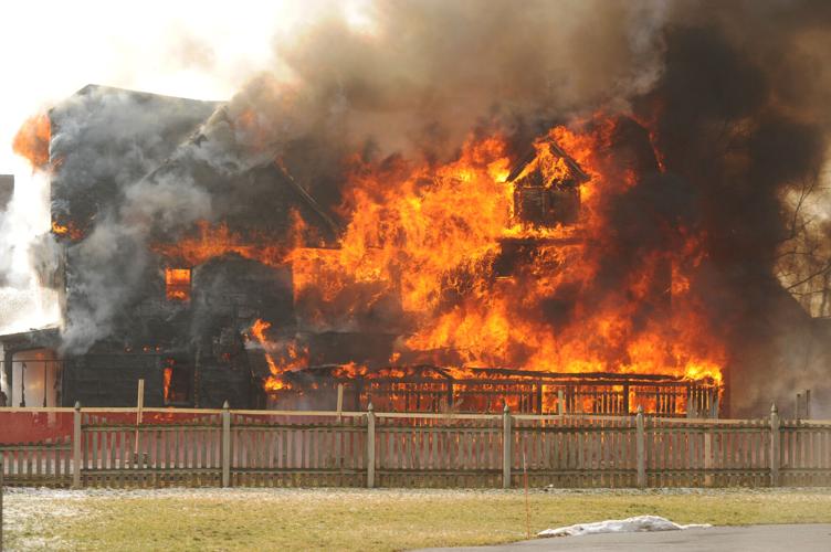 Afternoon inferno: Fast-moving fire destroys former Backhoe Joes in ...