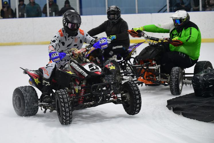 Ice racing brings ATV thrills to Batavia | News | thedailynewsonline.com