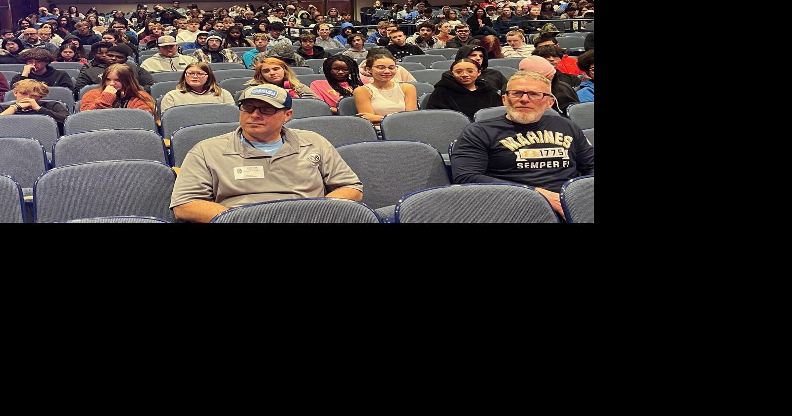 Batavia HS salutes veterans | News | thedailynewsonline.com