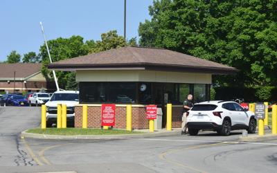 'It's cruel': Advocates blast ICE for banning book deliveries to ...