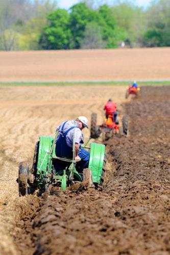 Tractors off Route 98 | | thedailynewsonline.com