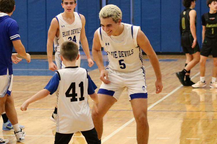 H.S. BOYS BASKETBALL ROUNDUP: Ray, Geneseo rally past Alexander in ...