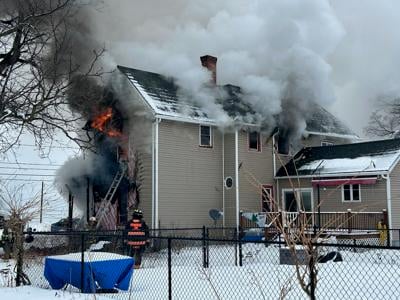 PHOTO: Firefighters battle house fire in Corfu | News ...