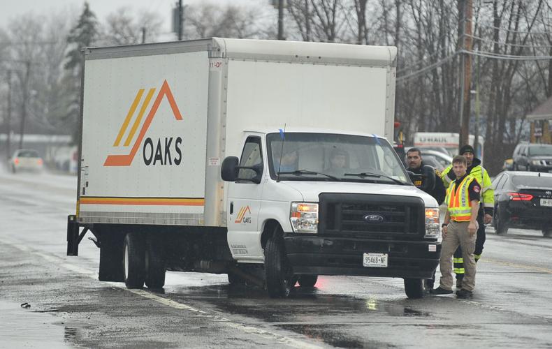 PHOTOS: Minor injuries in Batavia crash | News | thedailynewsonline.com