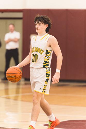 SEC. V BOYS BASKETBALL: Woods pours in 30 to lead Alexander, Ray's ...