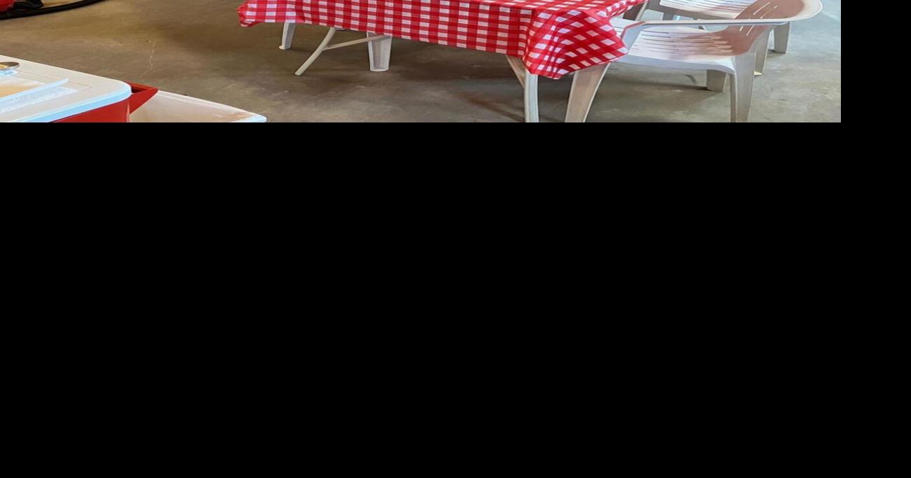 Labor of love: Antique store visit culminates in Coca-Cola Barn Museum ...