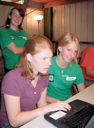 4-H press corps covering Fair events | News | thedailynewsonline.com