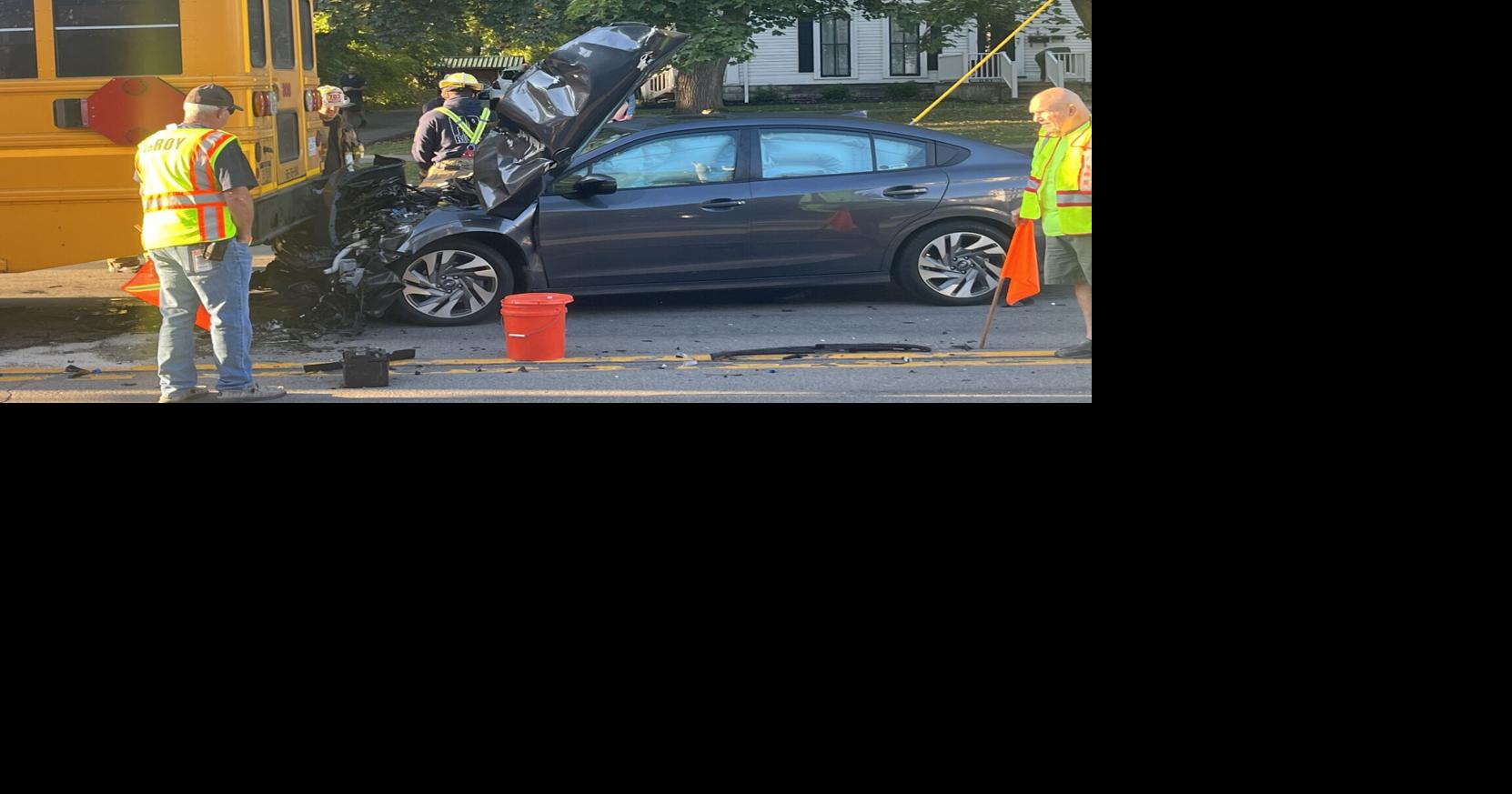 Students escape injury in Le Roy bus crash | News | thedailynewsonline.com