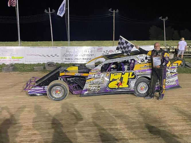 GENESEE SPEEDWAY: Vigneri Supreme in DIRTcar Sportsman Tour Race ...