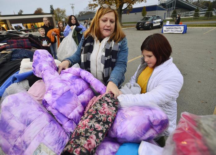 Warm the Night, job fair draw crowd | Local News | thedailynewsonline.com