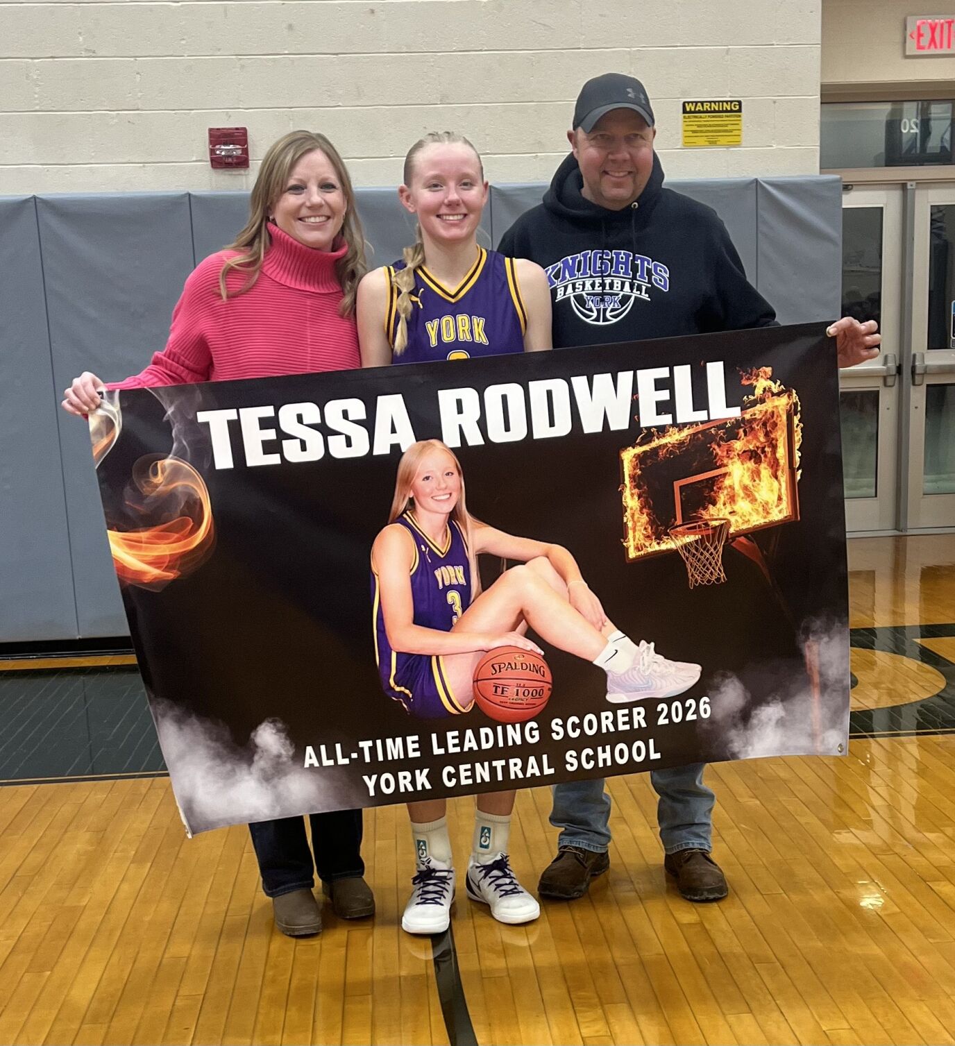 H.S. GIRLS BASKETBALL: Rodwell breaks all-time scoring record, leads ...