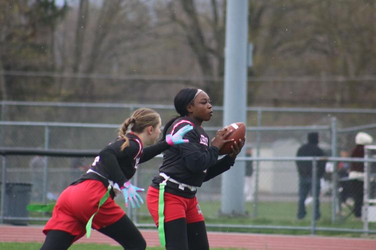 H.S. FLAG FOOTBALL ROUNDUP: Kinney, Griffiths help Avon capture second ...