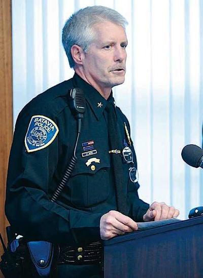 Retiring city police chief honored for service | News ...