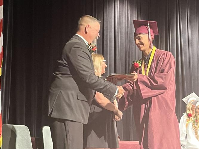Elba sends 25 graduates out into the world | News | thedailynewsonline.com