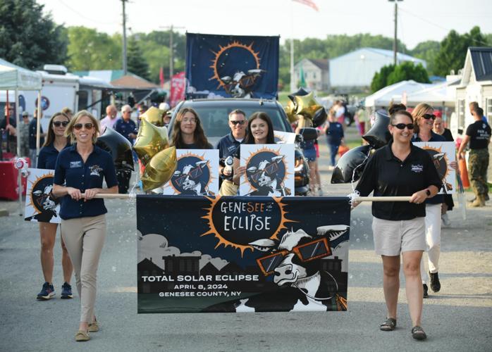 Fun on the march: Crowds turn out for Genesee County Fair parade | Top ...